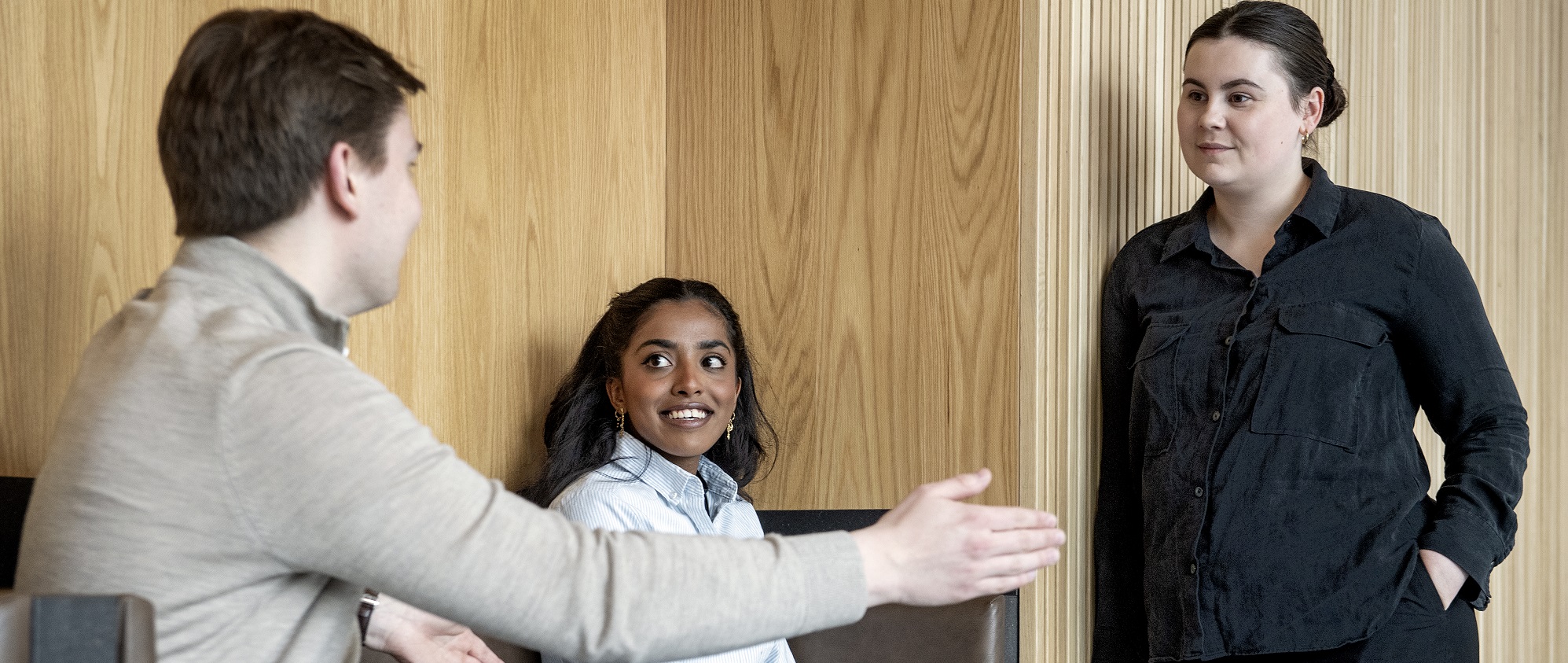 NHH-studenter hjelper folk med skakkjørt økonomi | NHH